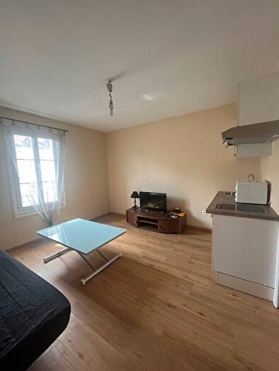 Appartement à louer - Vieil Angoulême-Centre Ville - 1 pièce