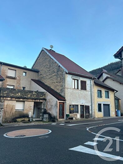 Maison à vendre - Revigny - 4 pièces - 3 chambres