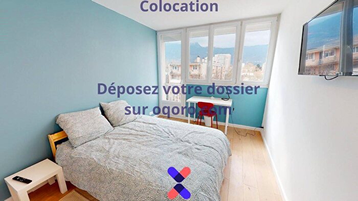 Appartement à louer - Allies-Clos dOr, Grenoble - 6 pièces - 5 chambres