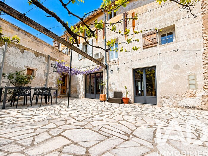 Maison 8 pièces à vendre à Valréas