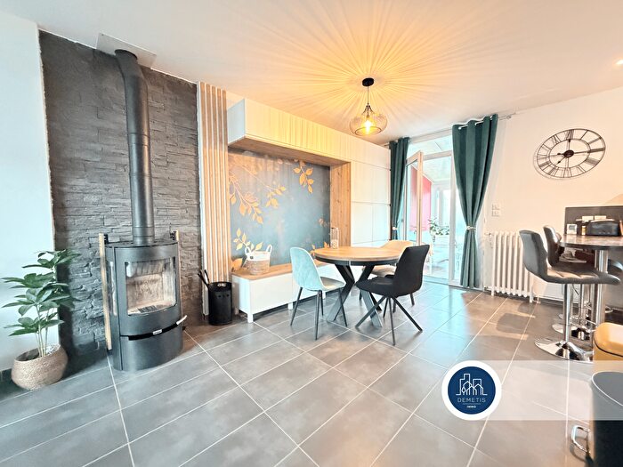 Maisons à vendre et appartements à louer - 3