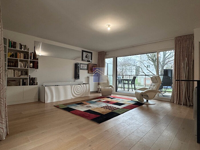 Appartement à vendre - Garches, Porte Jaune, Petit Garches - 3 pièces - 2 chambres