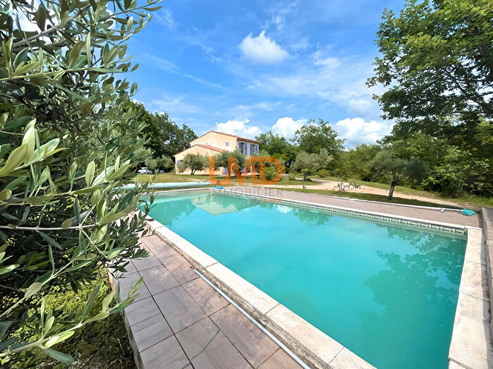 Châteaudouble : Maison 5 pièces à vendre