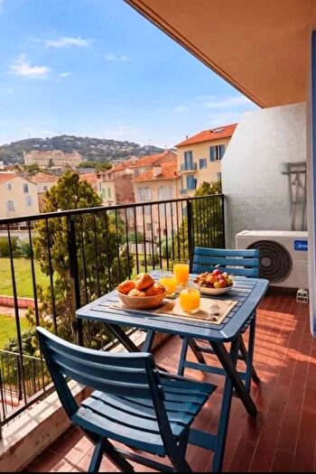 Appartement 1 pièce à Cannes, à louer