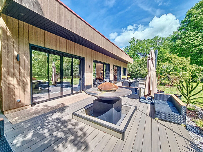 Maison à vendre - Lamorlaye - 6 pièces - 4 chambres