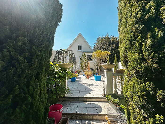 Maison à vendre - Amiens, Saint-Acheul - 5 pièces - 3 chambres