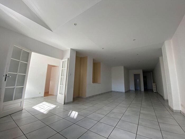 Appartement à louer - Belfort - 5 pièces - 3 chambres