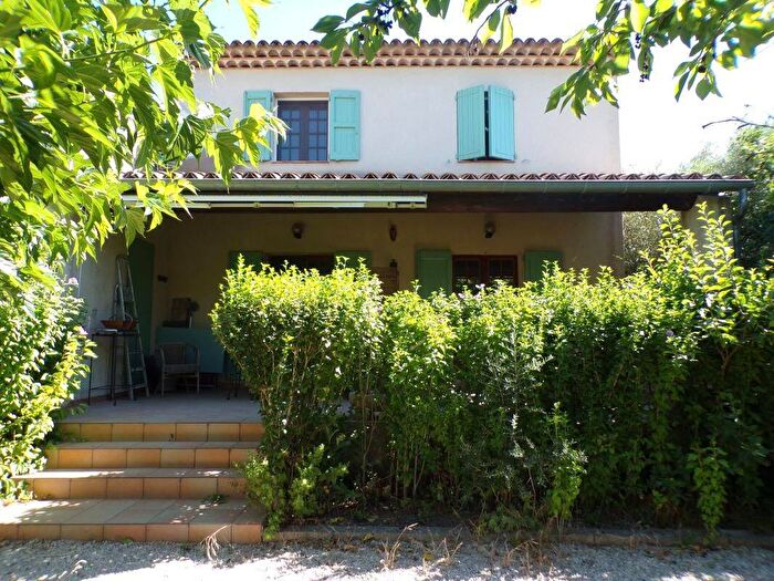Maison 4 pièces à louer à Villelaure