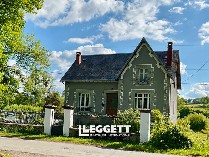 Maison à vendre - Mérinchal - 7 pièces - 4 chambres