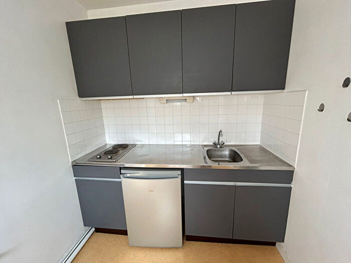 Poitiers, Trois Cités : Appartement 1 pièce à louer