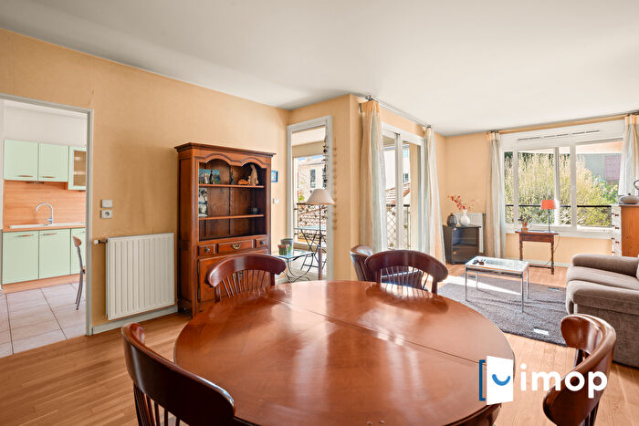 Appartement 4 pièces à Écully, Centre-ville, à vendre