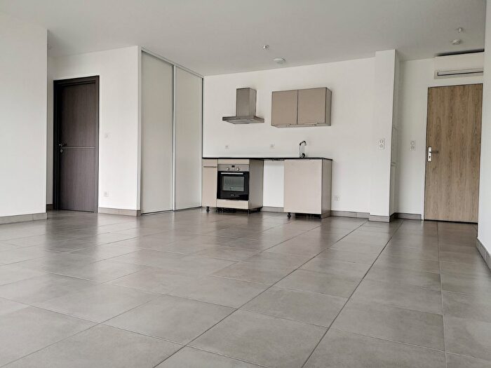 Ajaccio, Mezzavia : Appartement 2 pièces à louer