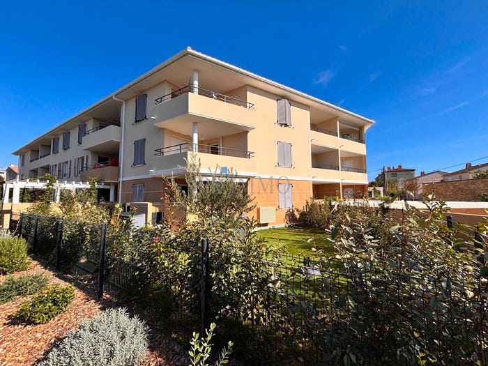 Fréjus : Appartement 2 pièces à louer