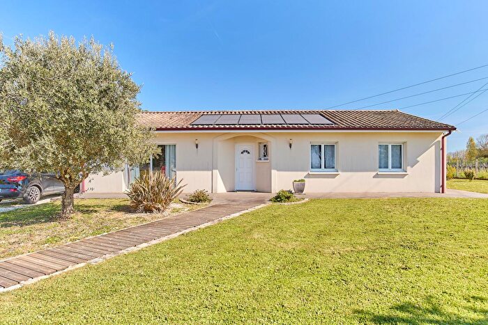 Maison à vendre - Grézillac - 5 pièces - 4 chambres