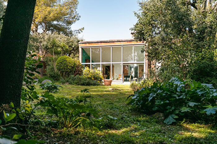 Maison à vendre - Grasse, Saint-Jacques - 6 pièces - 5 chambres