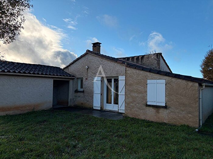 Maison à louer - Puy-lévêque - 3 pièces - 2 chambres