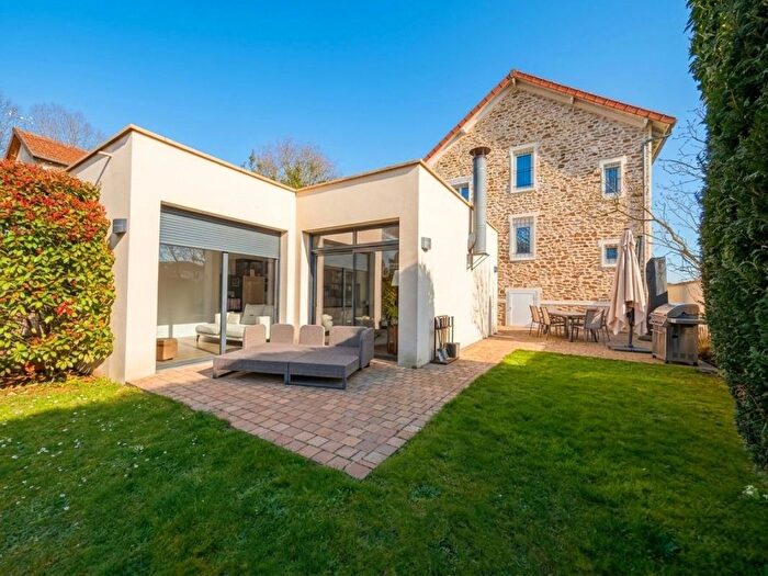 Villiers-sur-Marne, Les Stades : Maison 6 pièces à vendre