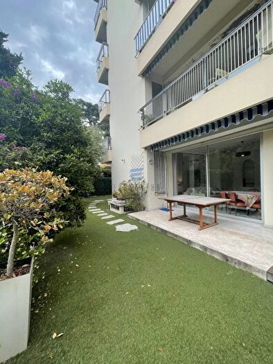 Appartement à louer - Nice - 3 pièces - 2 chambres