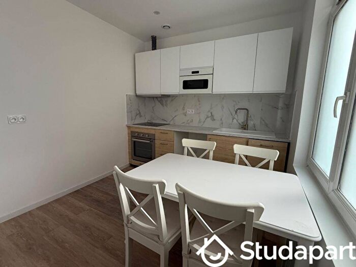 Appartement à louer - Blanc Seau, Tourcoing - 1 pièce - 3 chambres