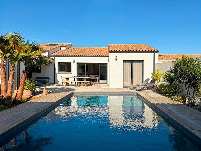 Maison à vendre - Dompierre-sur-Mer - 6 pièces - 5 chambres