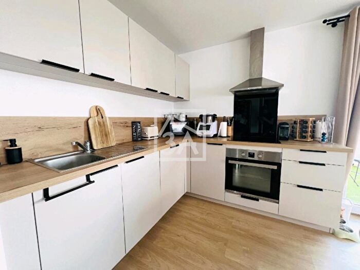 Appartement à vendre - Béthune - 4 pièces - 2 chambres