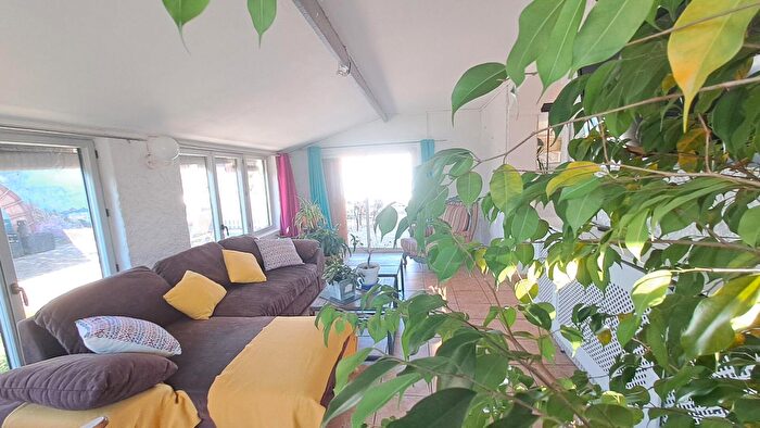 Maison à vendre - Manduel - 7 pièces - 5 chambres