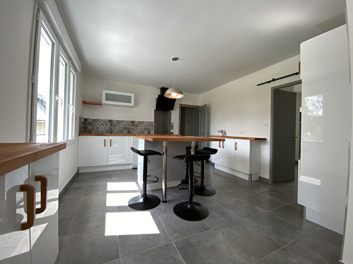 Maison à louer - Bagneux, Saint-Hilaire - 5 pièces - 3 chambres