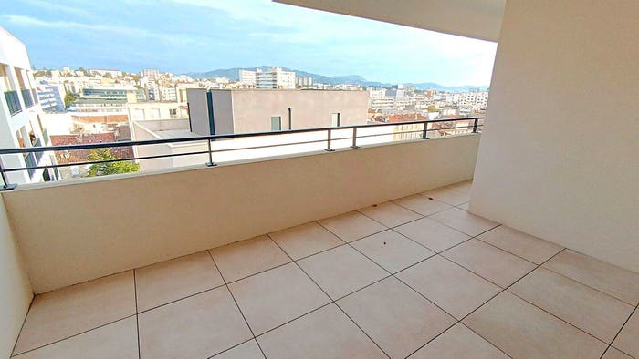 Marseille 4ème arrondissement - Appartement 3 pièces à louer