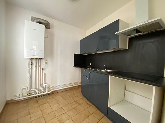 Appartement à louer - Saumur, Centre-ville - 3 pièces - 2 chambres