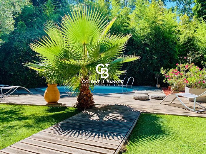 Maison à vendre - Rayol-Canadel-sur-Mer - 5 pièces - 4 chambres