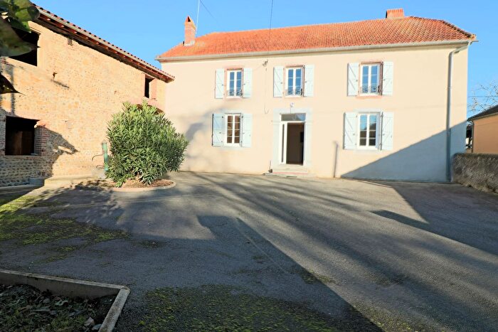 Maison à vendre - Maubourguet - 9 pièces - 5 chambres