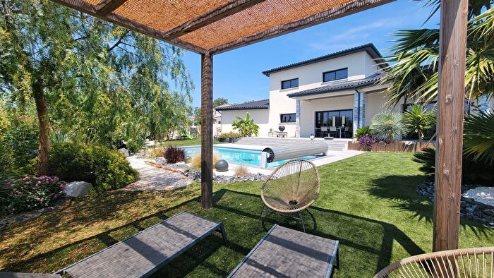 Maison 5 pièces à Tourbes, à vendre