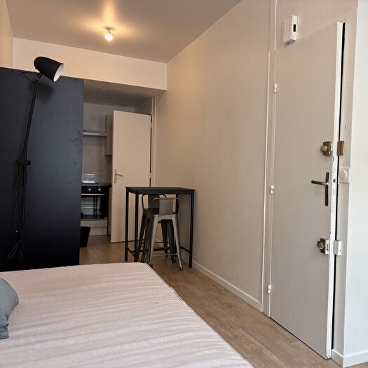 Appartement 1 pièce à louer à Lille, Fives
