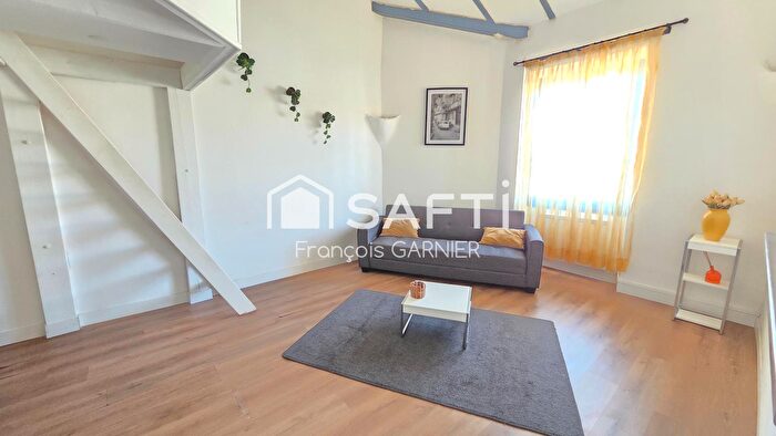 Appartement à louer - Toulon, Haute-ville - 3 pièces - 2 chambres