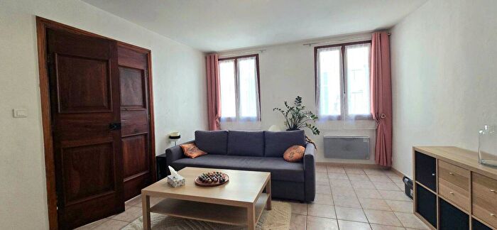 Appartement 3 pièces à Les Ponches-Les Naves, Manosque, à louer