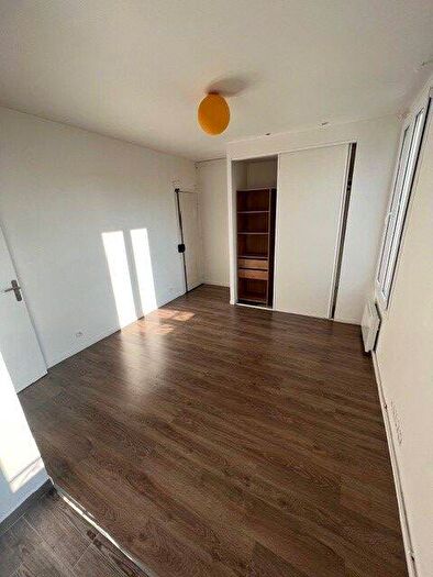 Appartement à louer - Gabriel Péri-Estienne dOrves, Colombes - 1 pièce