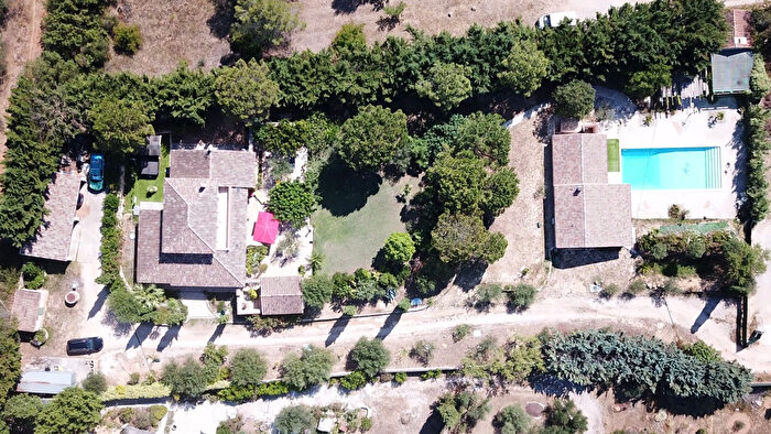 Maison à vendre - Brignoles, Extension années - - 9 pièces - 7 chambres