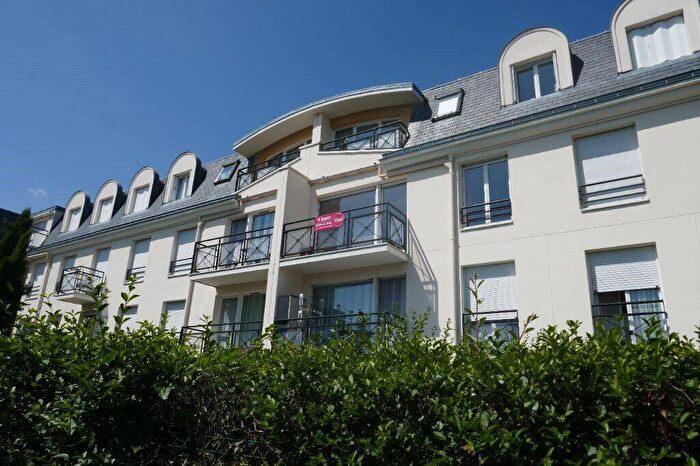 Appartement à louer - Hôtel de Ville-Bel Air, Franconville - 2 pièces - 1 chambre