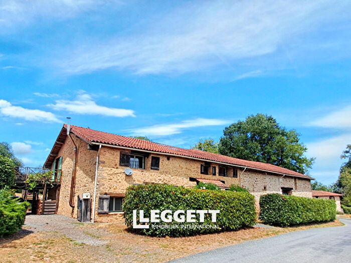 Maison 6 pièces à vendre - Les Salles-Lavauguyon