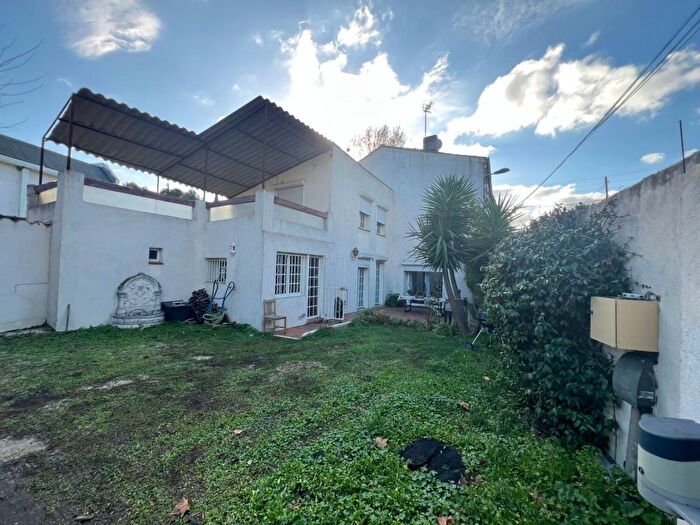 Maison à vendre - Marseille e  - 5 pièces - 3 chambres