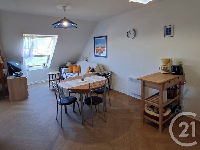 Jullouville : Appartement 1 pièce à vendre