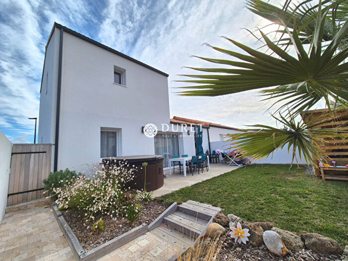 Maison à vendre - Saint-Jean-de-Monts, Route des Sables, Beaulieu, Forêt Domaniale Pays de Monts - 4 pièces - 3 chambres