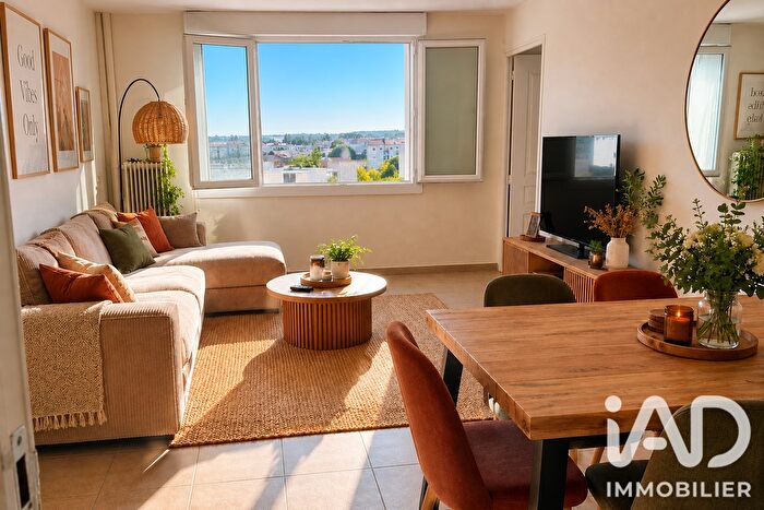 Appartement 4 pièces à vendre à Nîmes, Carmes