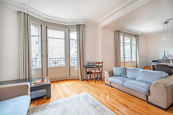 Appartement 5 pièces à vendre à Paris 16ème, Auteuil-Nord, Jasmin, Mirabeau
