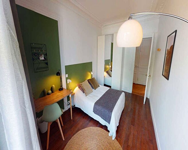 Appartement à louer - Hoche-Friedland, Paris ème arrondissement - 4 pièces - 4 chambres