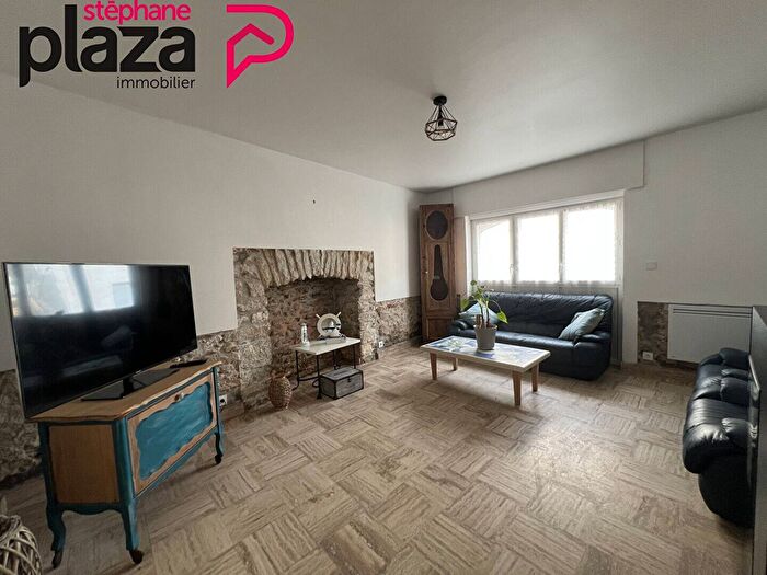 Maison à louer - Guilvinec - 6 pièces - 3 chambres