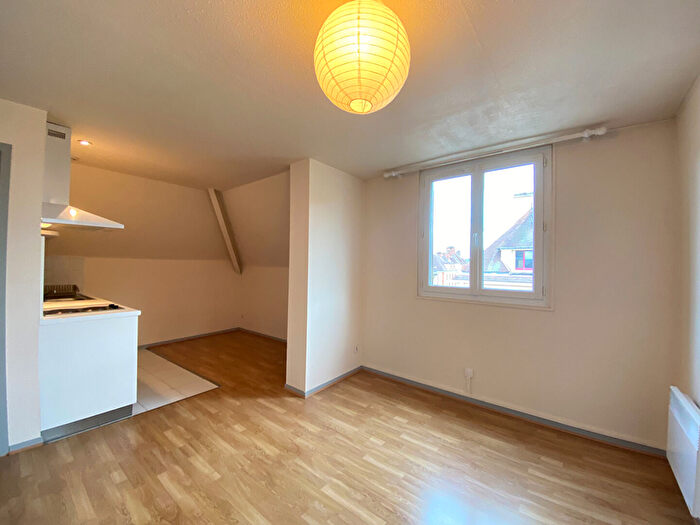 Appartement à louer - Évreux, Centre-ville - 1 pièce