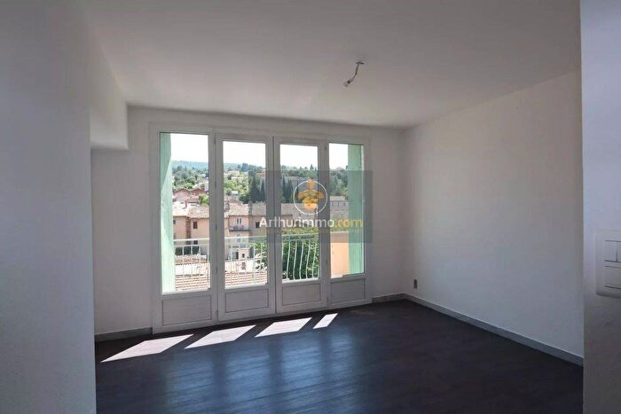 Centre Nord, Apt - Appartement 3 pièces à louer