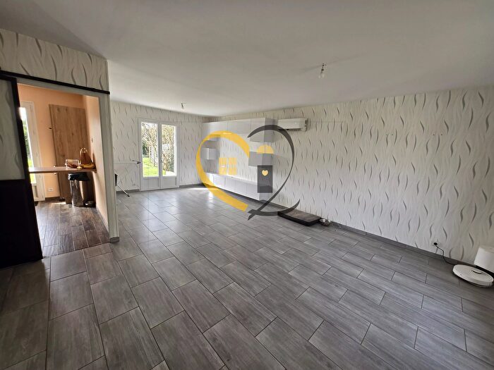 Maison à vendre - Les Aix-dAngillon - 5 pièces - 4 chambres