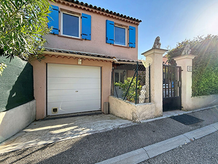 Maison à vendre - Grasse, Saint-Antoine, Aspres, Plascassier - 5 pièces - 4 chambres